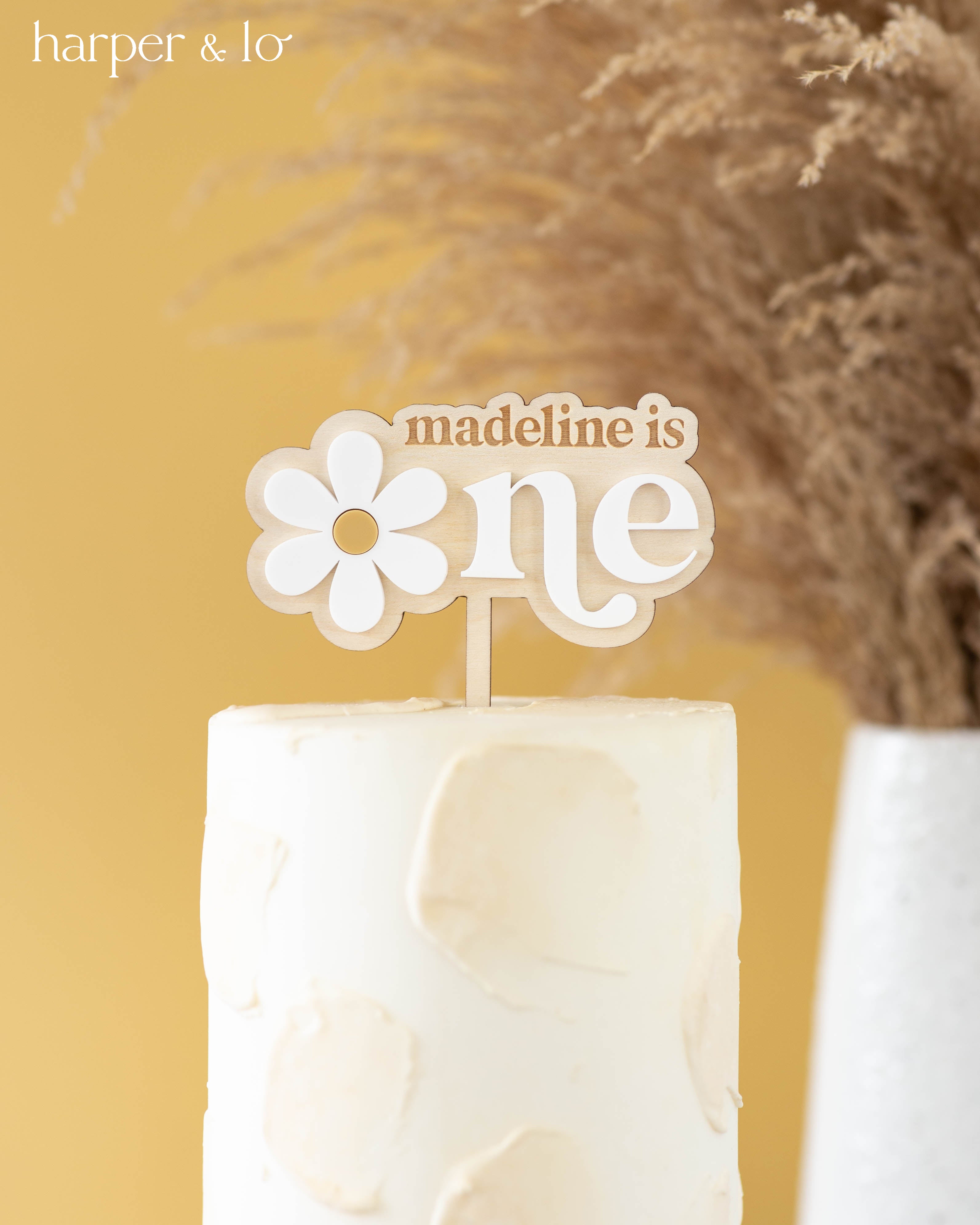 Cake Topper | Daisy | Custom Name – Harper and Lo